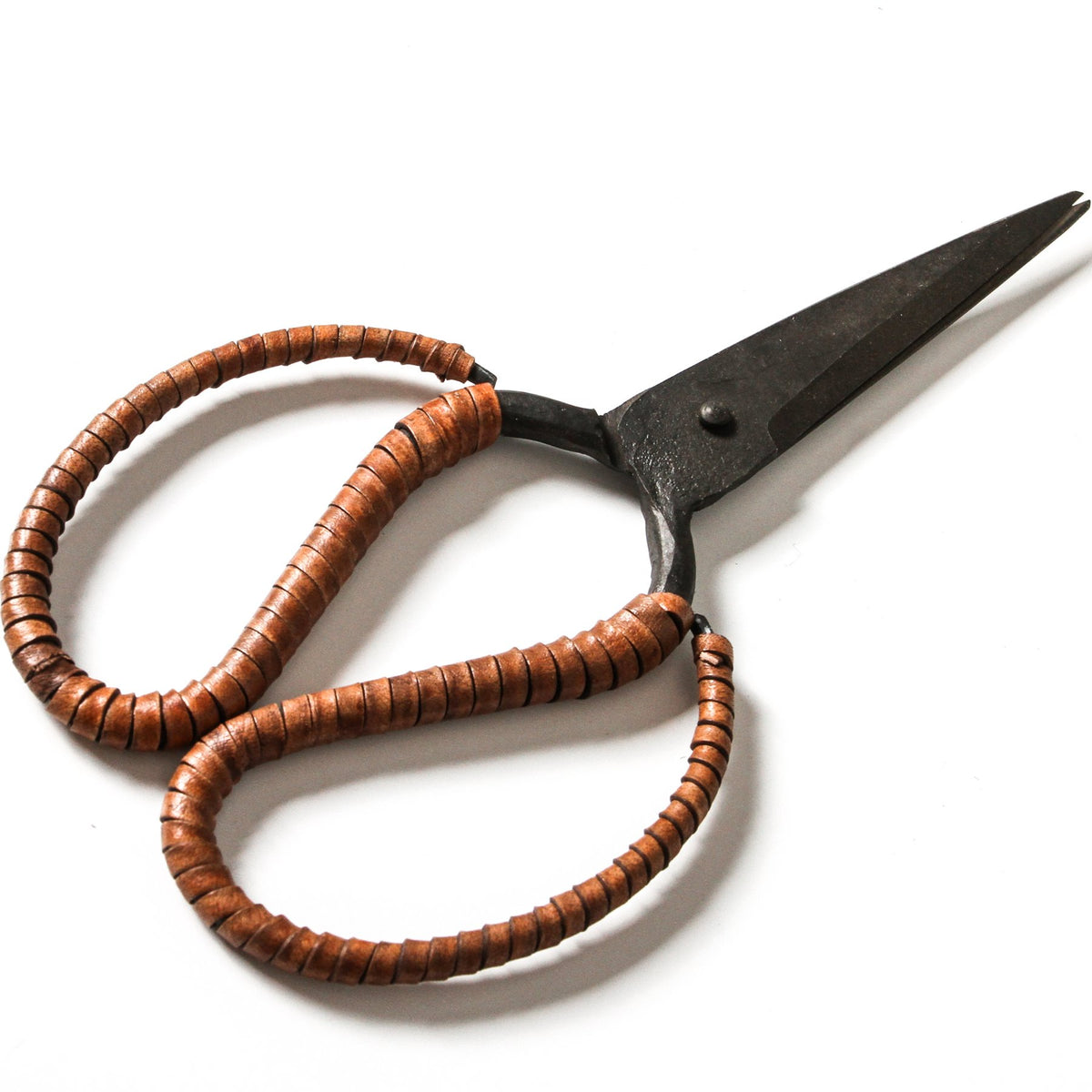 Gypsy Scissors – Rose Harvest